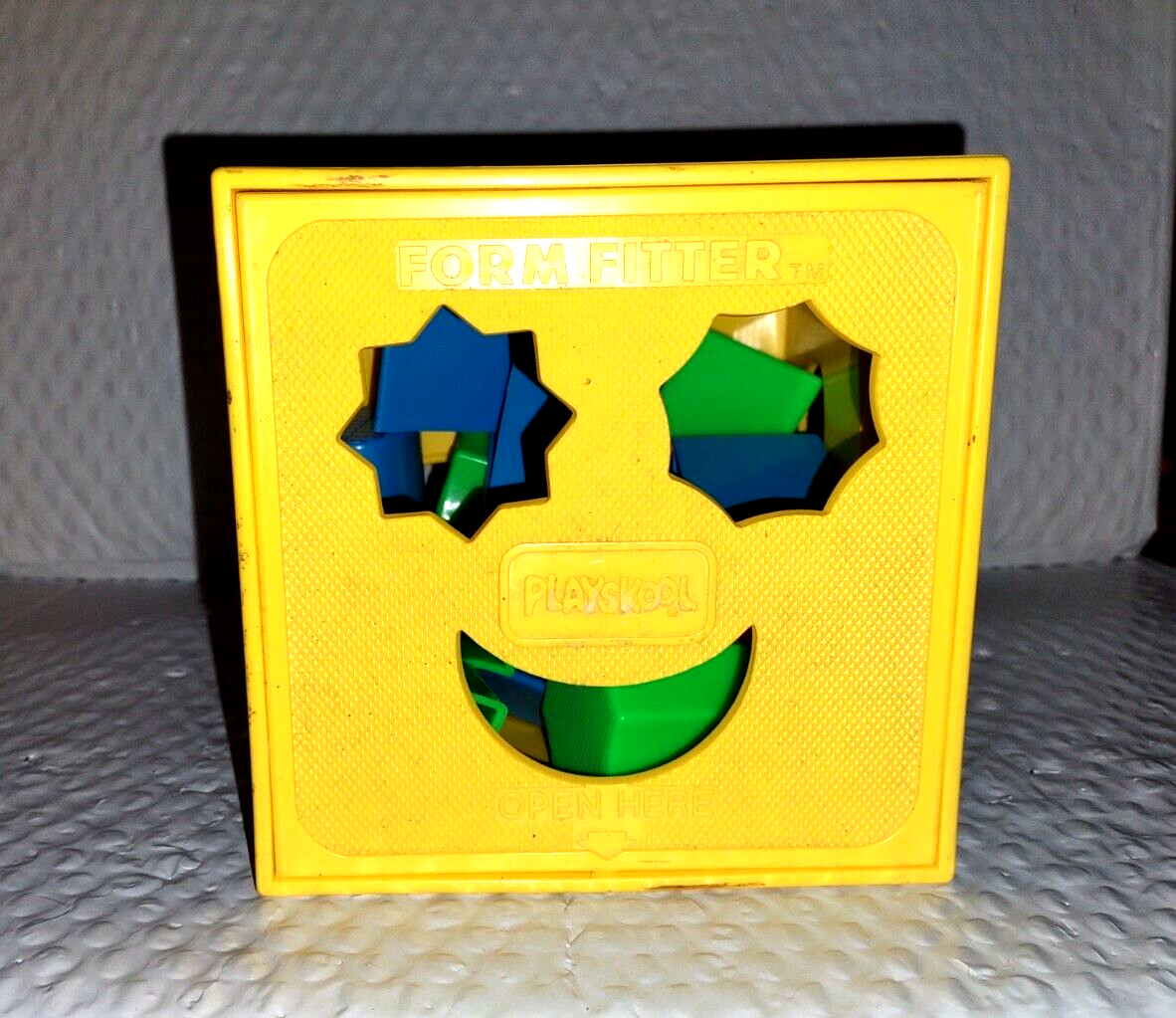 Vintage Playskool Yellow FORM FITTER Shape Sorter 16 Geometric Shapes ...