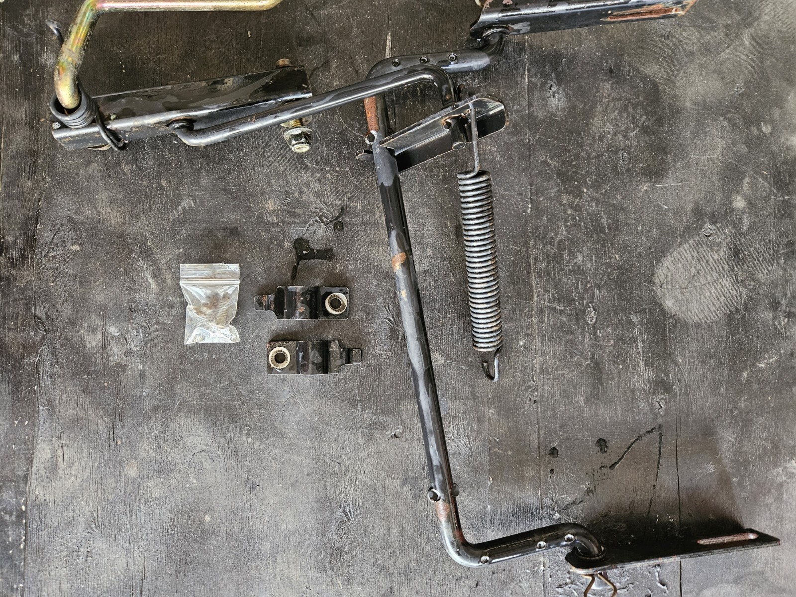 John Deere L100 L108 L110 L118 L120 L130 Mower Deck Lift Lever Assembly ...