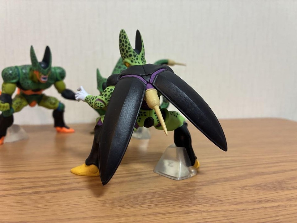 HG Dragon Ball Cell Complete Set: Cell First Form, Cell Second Form ...