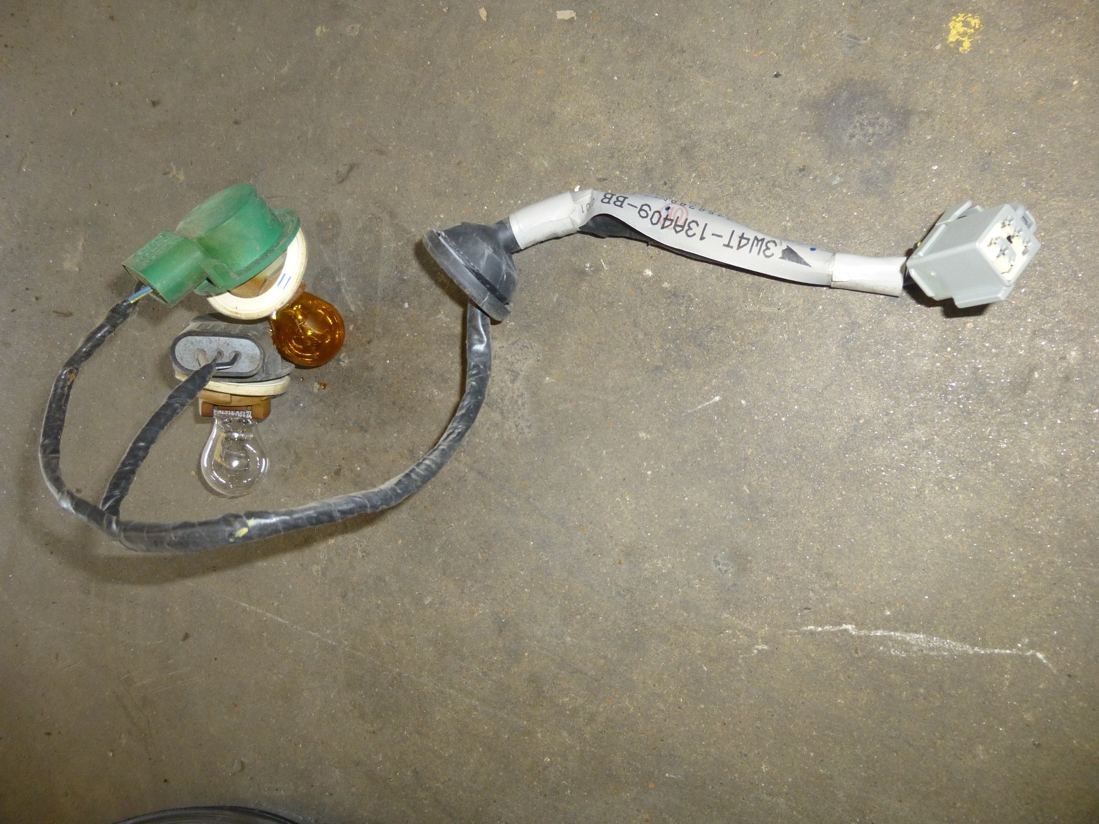 2003 2004 2005 2006 LINCOLN LS LEFT TAIL LIGHT WIRE HARNESS BULBS 3W4T ...