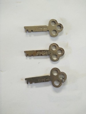 3 Antique Flat Steel Car Key Type-H Connecticut & E Co. Connecticut ...