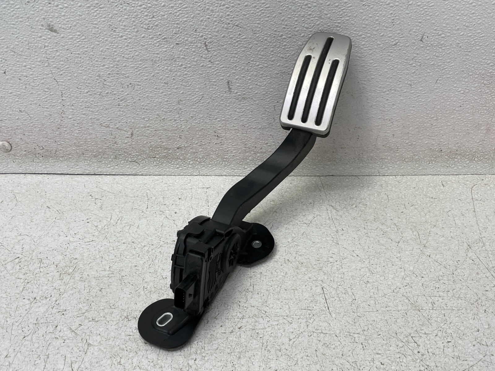 2012-2020 Tesla S Accelerator Gas Pedal Assembly W/Chrome 1408 OEM | eBay