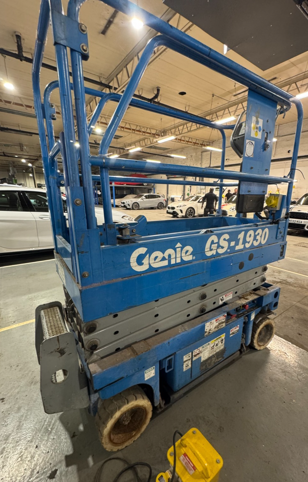 REDUCED GS1932 Genie Electric Scissor Lift Access Platform MEWP | eBay UK