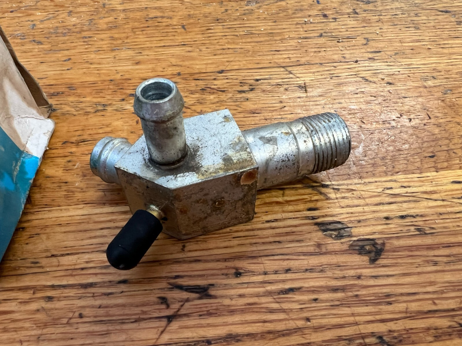 NOS FORD FE 352 390 428 427 INTAKE MANIFOLD PCV FITTING FOR TUBE STYLE ...