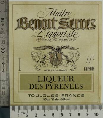 LIQUEUR PYRÉNÉES 88 PROOF SERRES FRANCE Original Vintage Alcohol Label ...