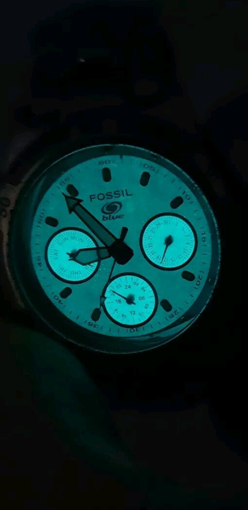 RARE & RUNNING! Light Up Fossil Dark Blue Face w/ Tea… - Gem