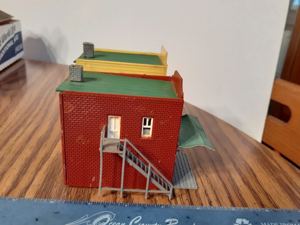 AHM HO scale General Store & Billard assembled buildings | eBay