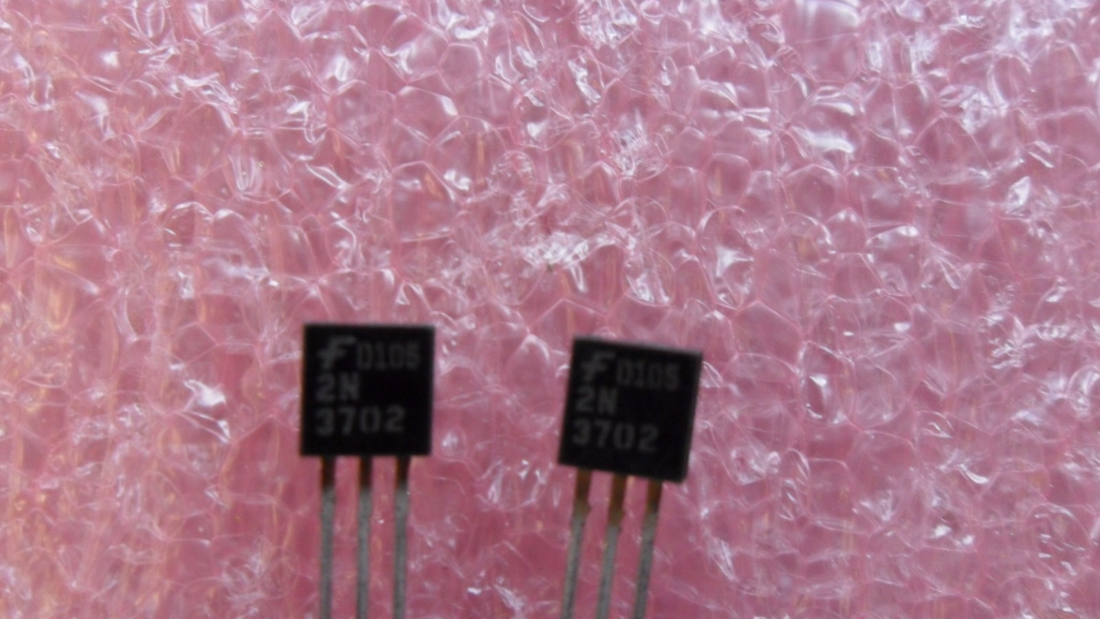 2N3702 TRANSISTOR PNP 25V 0.5A 3-PIN TO-92 (5 PER LOT) | eBay