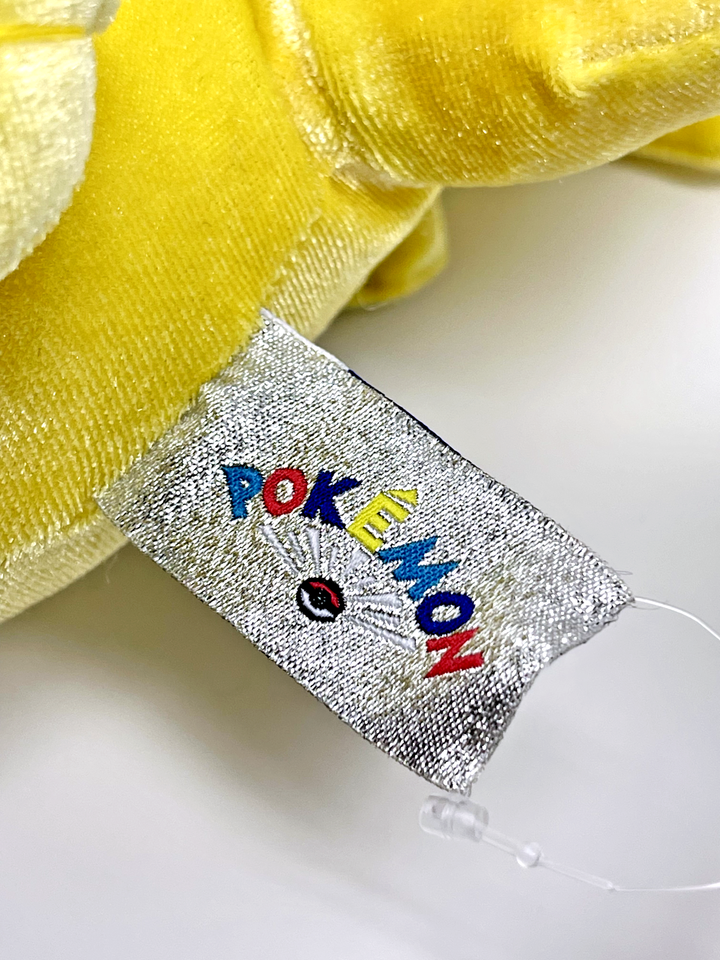 Pokemon Pikachu plush hand puppet Universal Studios Japan No limit ...