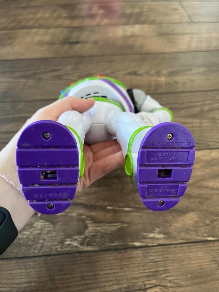 Disney Pixar Toy Story Buzz Lightyear 12" Talking Action Figure Moving ...