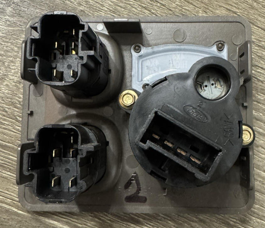 2000-2005 Ford Excursion 4x4 4WD Defrost Parking Assist Control Switch ...