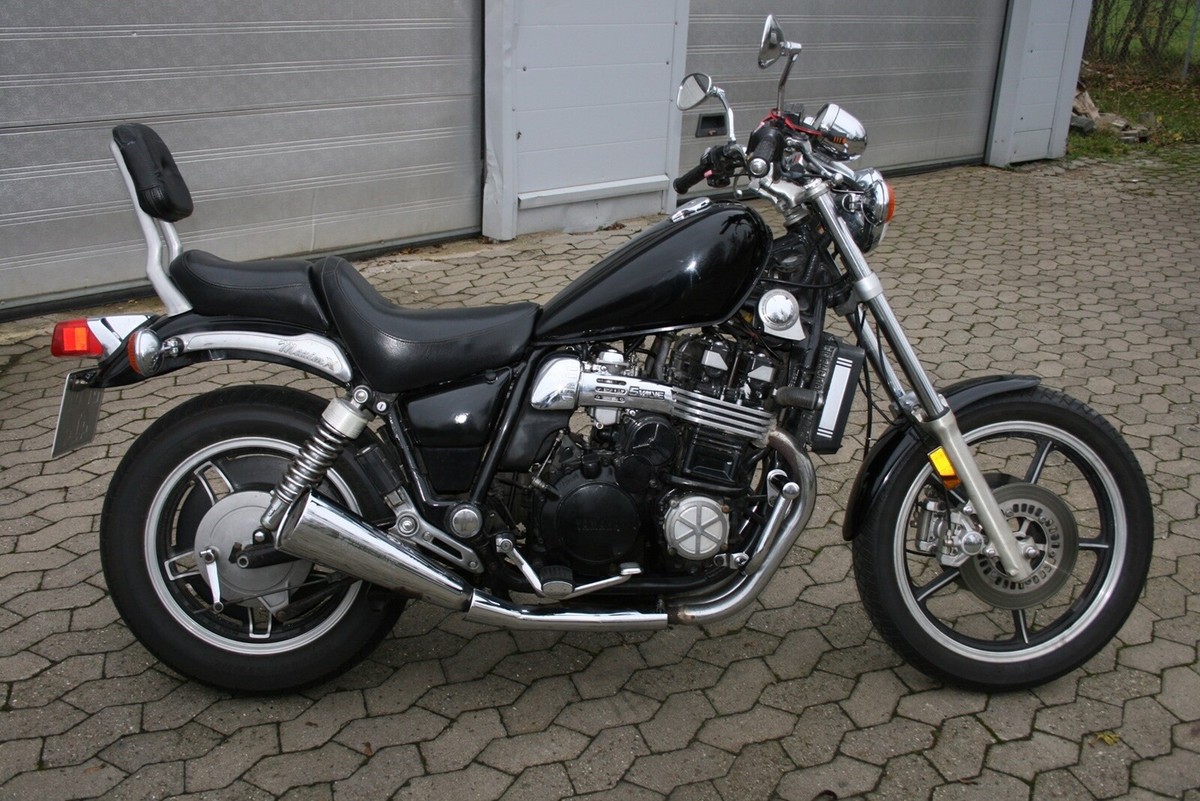 1987 Yamaha Maxim 700 X