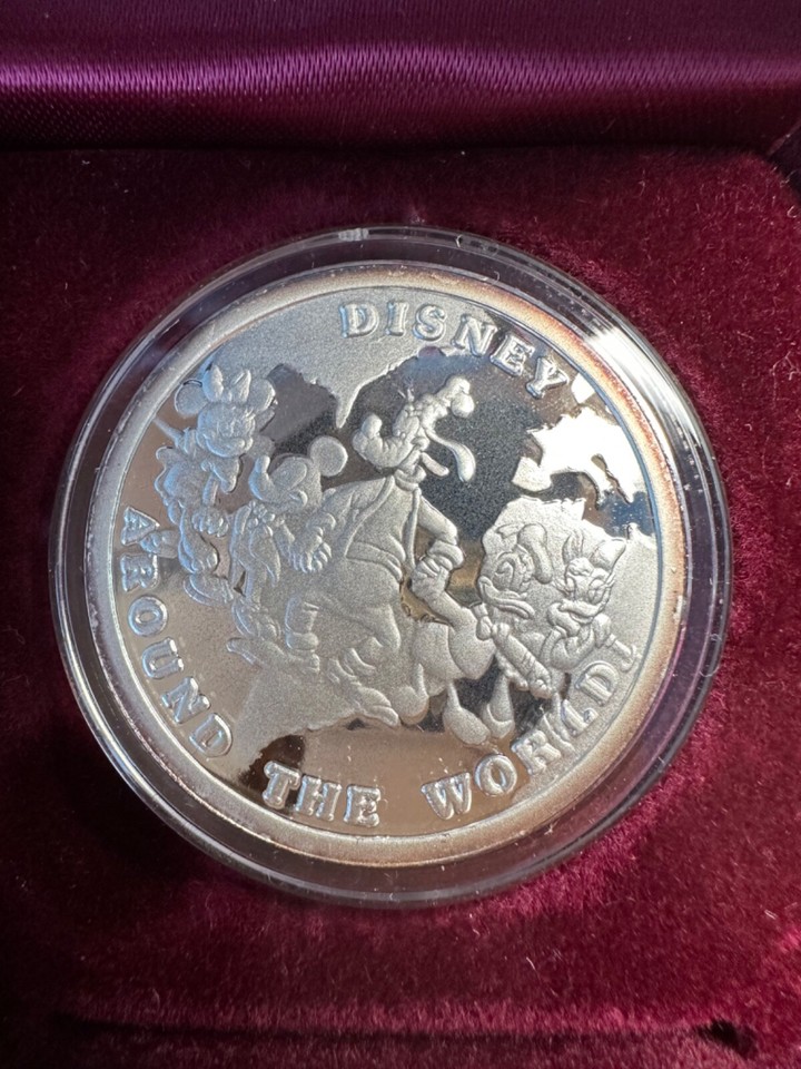 DISNEY AROUND THE WORLD Rarities Mint 1 Troy oz. Silver Coin with Mint ...
