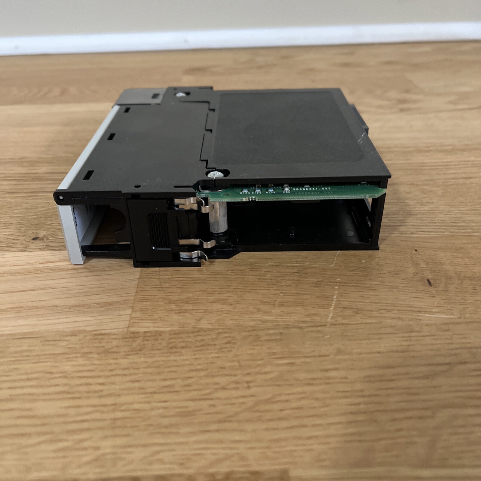 ALLEN BRADLEY 1756-DNB DEVICENET COMMUNICATION MODULE SER B 24VDC F/W ...