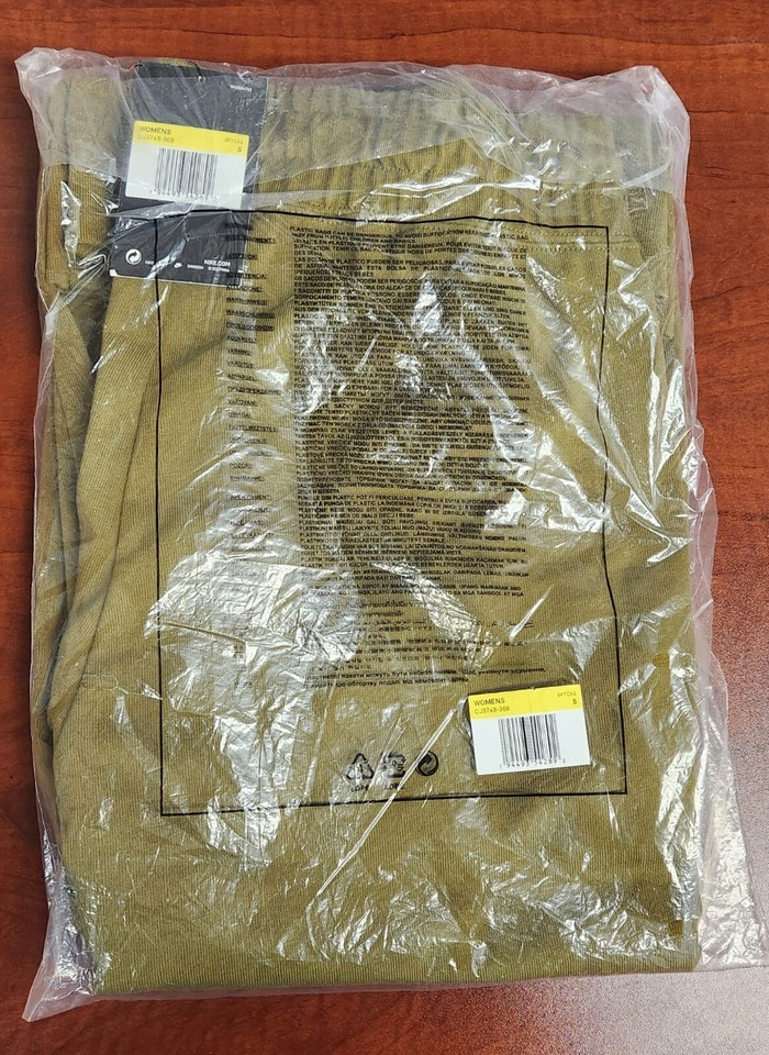 Nike Sportswear Women's Jersey Capri Pants Sz SMALL Olive Flak CJ3748 ...