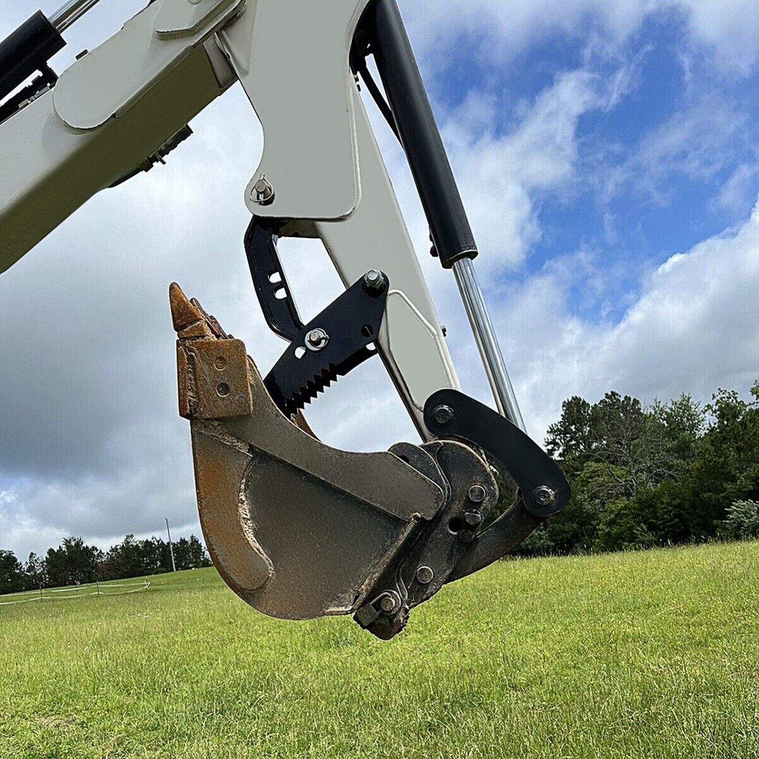 Backhoe Thumb Excavator Universal Claw Tractor For Kubota Mahindra ...