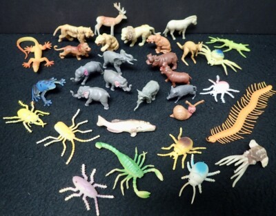 Vintage Small Plastic Rubber Zoo Jungle Wild Animal Bugs Toy Figures ...