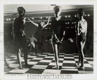 1962 Press Photo June Taylor teaches girls practice routine - kfx55649 ...
