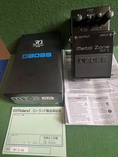 Boss 30th Anniversary Metal Zone MT-2-3A Distortion Pedal | eBay