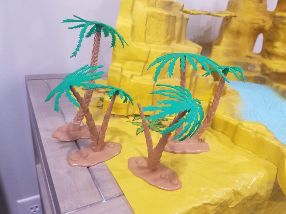 Marx Toys WITH BOX Prehistoric Mountain Play Set #3414 Dinosaurs ...