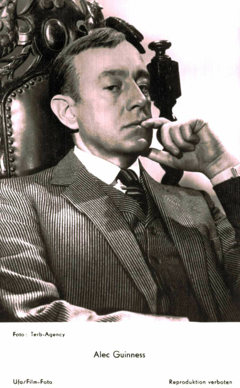 Alec Guinness Original Postcard 8236 B | eBay