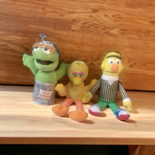 Gund Sesame Street Mini Plush Lot of 3, Oscar, Bert, Big Bird Finger ...