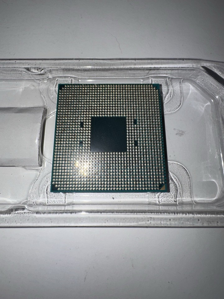 AMD Ryzen 7 2700 3.2 GHz 8-Core 16-Thread 16M Socket AM4 CPU Processor ...