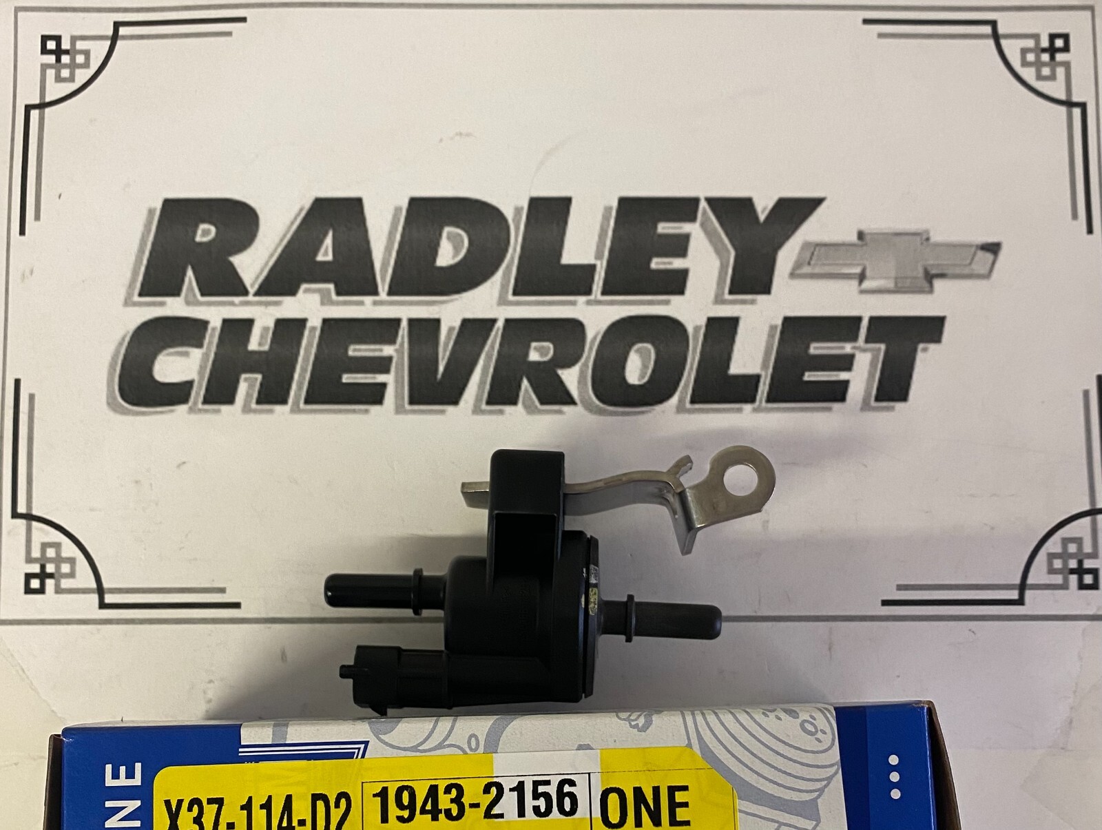 NEW GM OEM VALVE- GENERAL MOTORS GMC 19432156 | eBay