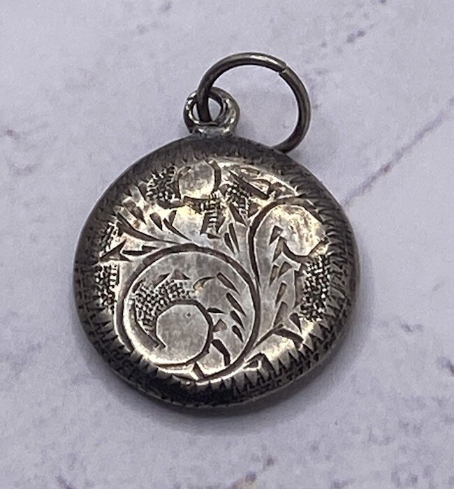 Antique Sterling Silver Etched Floral Round Charm Pen… - Gem
