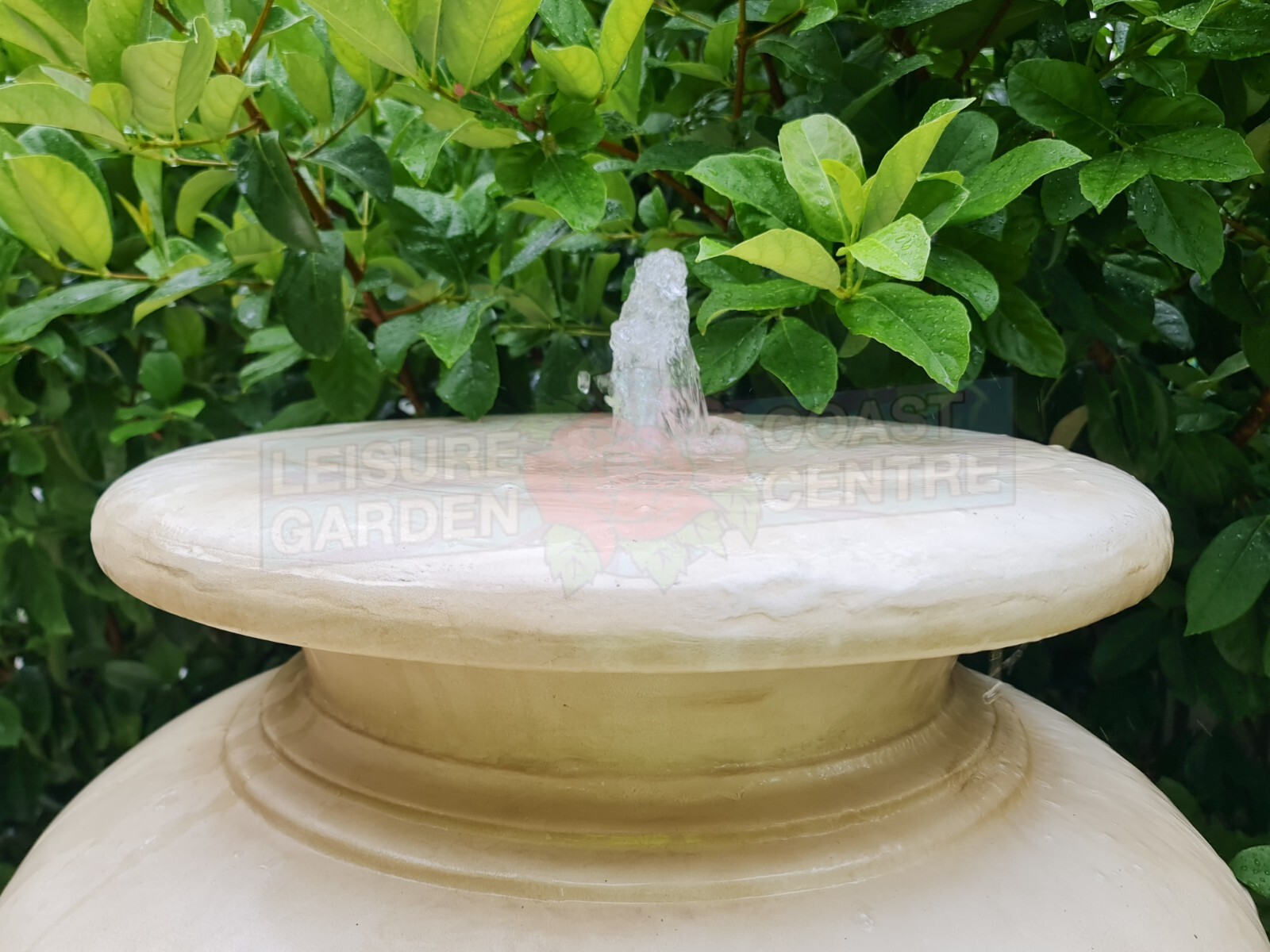 GRC Outdoor Garden Patio Water Feature Carolina Fountain Medium Urn ...