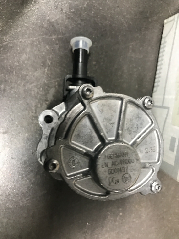 Vacuum Pump Fits Mercedes-Benz E250 ML250 Sprinter 2500 3500 ...