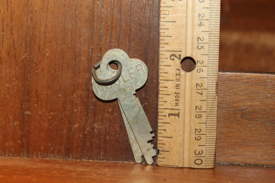 2 Vintage Safety Deposit Box Key Mosler | eBay