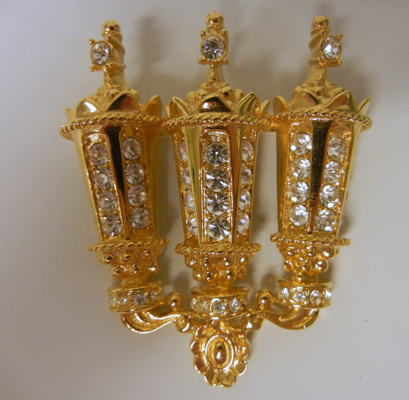 Ghristmas Streets of Paris KJL Kenneth Jay Lane Rhinestones Gaslight ...