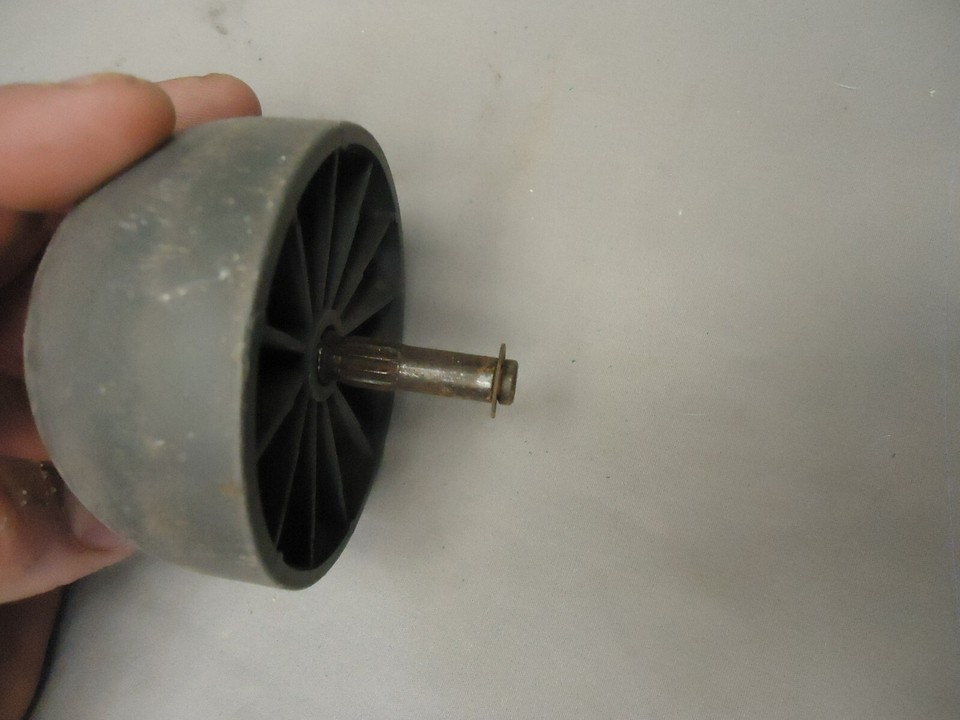 EUREKA VACUUM REAR WHEEL PIN & CLIP 27493-288N FOR MODEL 4481 | eBay