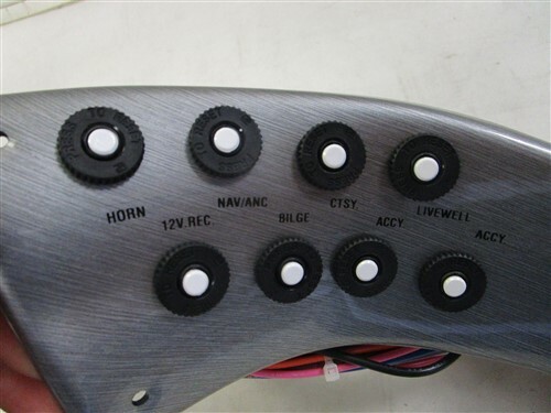 CRESTLINER 1750 ROCKER SWITCH & BREAKER PANEL 16" X 3 3/4" K-064-087 ...