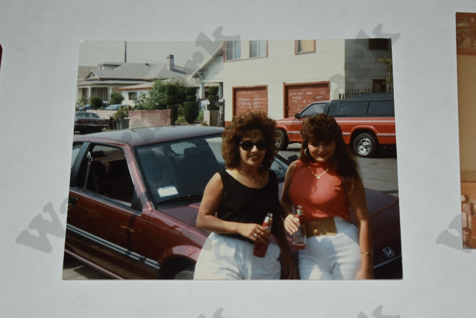 80s candid curvy latina woman and friend drinking VINTAGE PHOTOGRAPH Gh ...