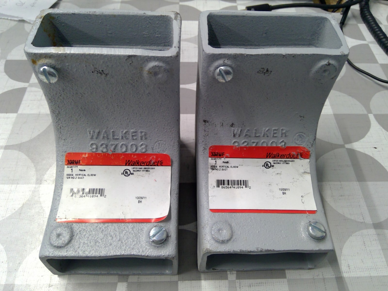 Wiremold / Walkerduct 332UF 90Deg Vertical Elbow For No.2 Duct **Free ...