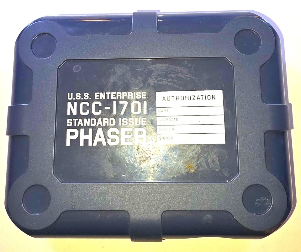 The Wand Company Star Trek U.S.S. Enterprise NCC-1701 Phaser Remote ...