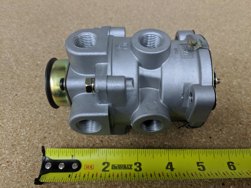 E6 Foot Brake Valve Excel # EM36300 Ref.# Bendix 286171 286516 ...