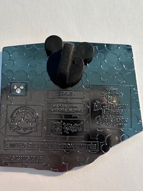 LOCK SHOCK BARREL HUANTED MANSION HOLIDAY 2023 MYSTERY PIN DISNEY NBC ...