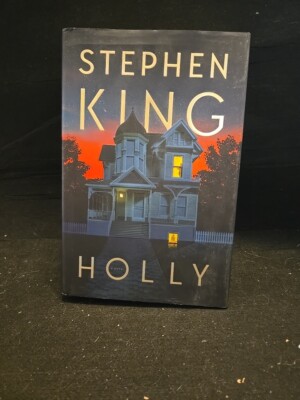 Stephen King Holly 1st Edition Scribner | eBay