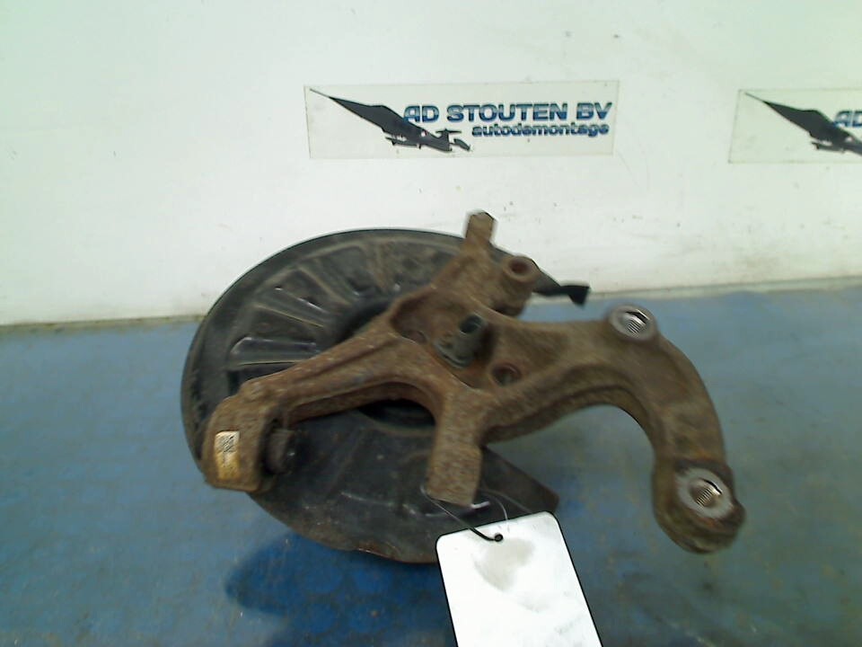 ACHSSCHENKEL LINKS HINTEN STUB AXLE LEFT REAR Audi A3 Sportback (8YA ...