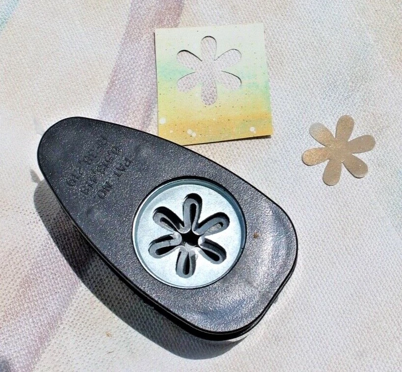 6 Petal Flower Punch