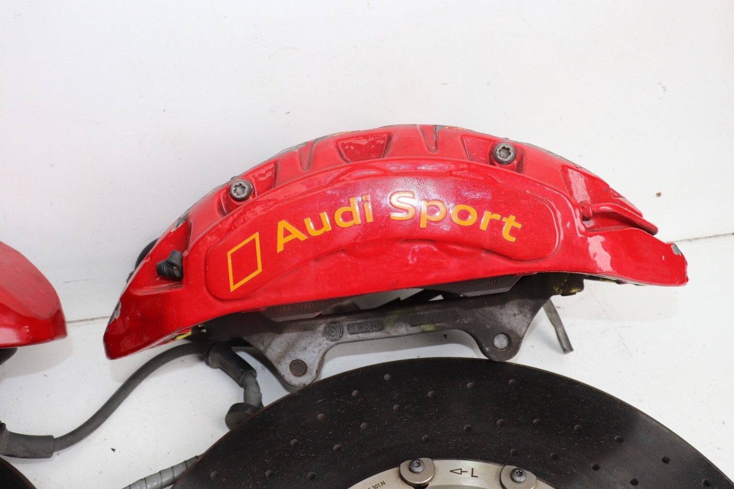 audi-rs5-b8-8t-2013-front-6-piston-carbon-ceramic-brake-caliper-disc