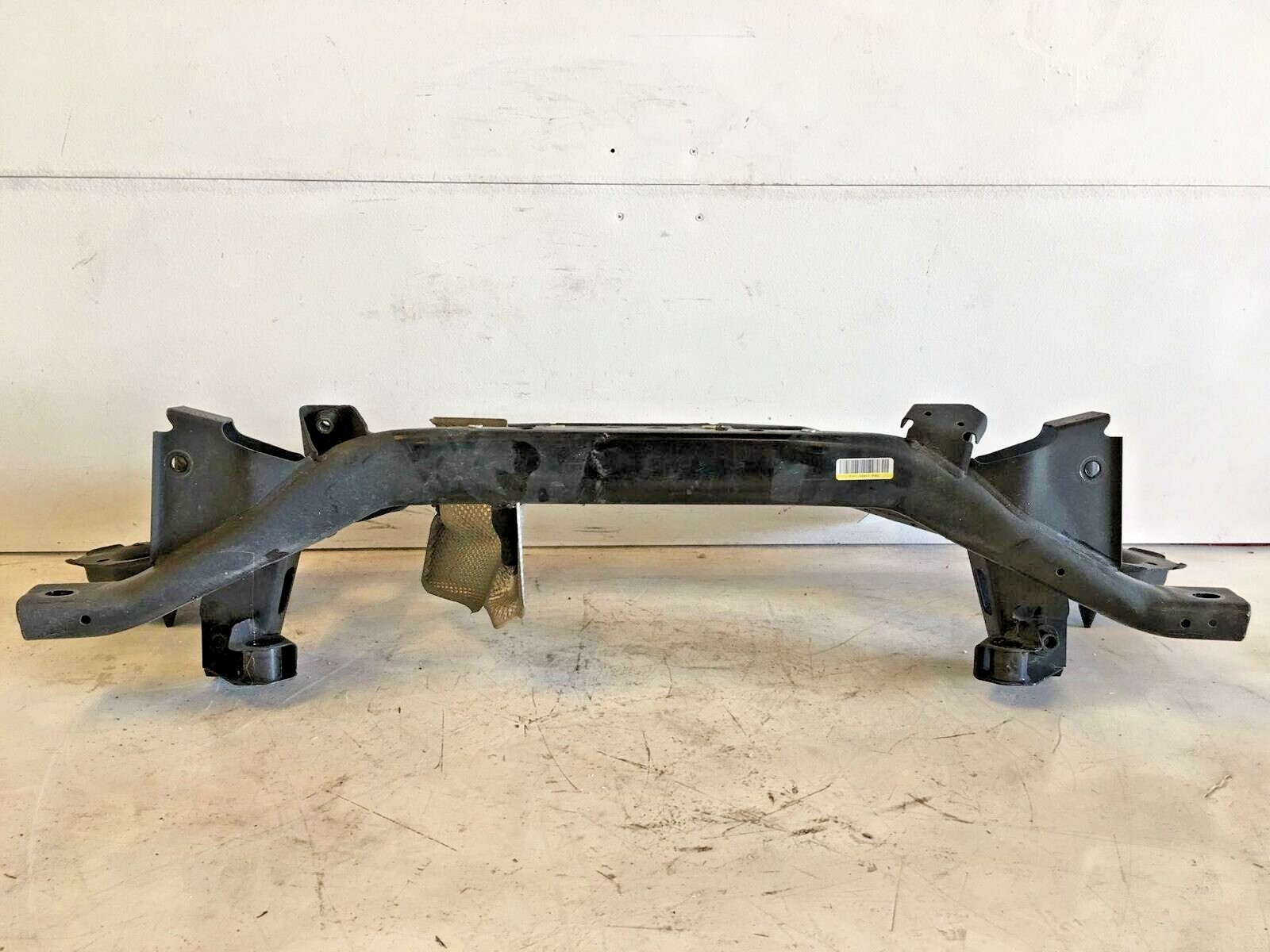 2013 - 2018 FORD FOCUS Rear Suspension Crossmember Sub Frame Control ...