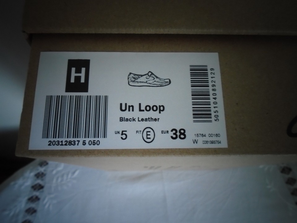 Clarks women’s black slip-on shoe, 5E (wide) un loop, unstructured ...