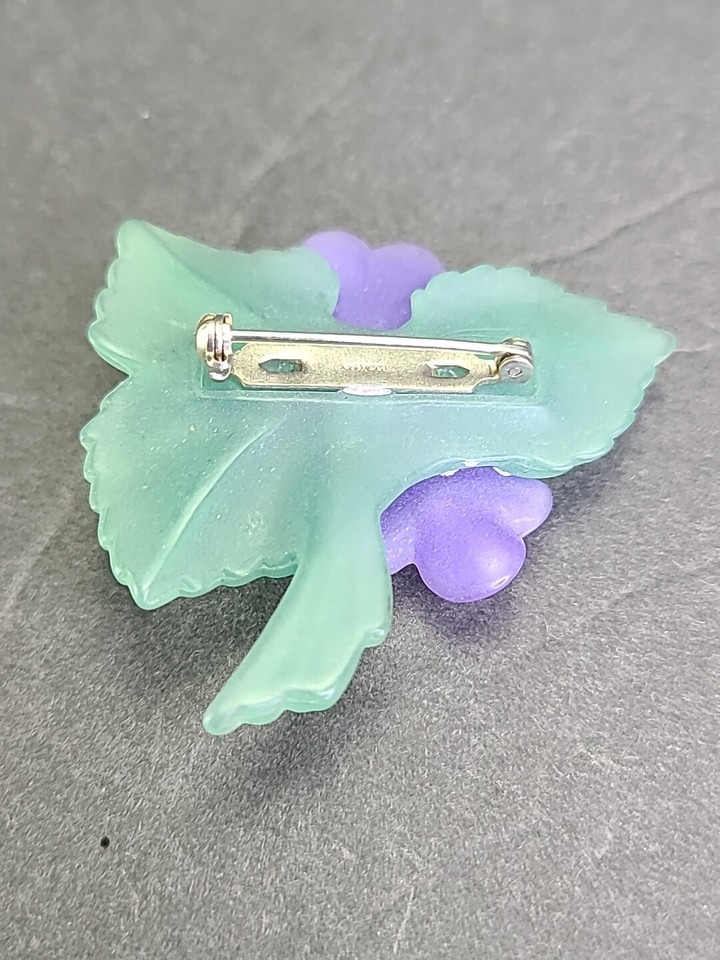 Vintage Signed Avon Pretty Purple Violet Flowers Pin Brooch | eBay