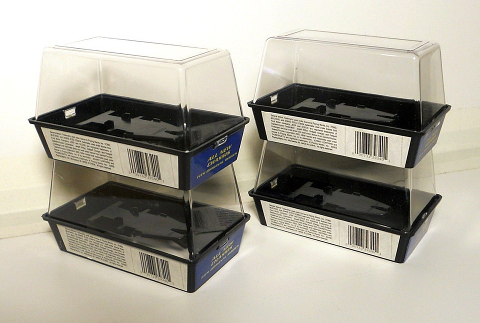 Lot of 4 Jewel Case Johnny Lightning HO AFX Tjet Clam Shell Display ...