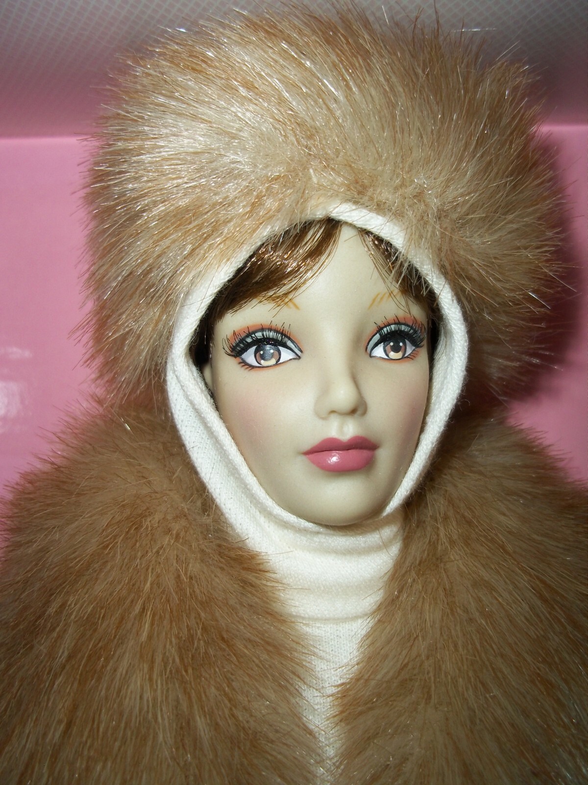 Susan Wakeen All About Eve Winter Wonderland 16" Fashion Doll With Box ...