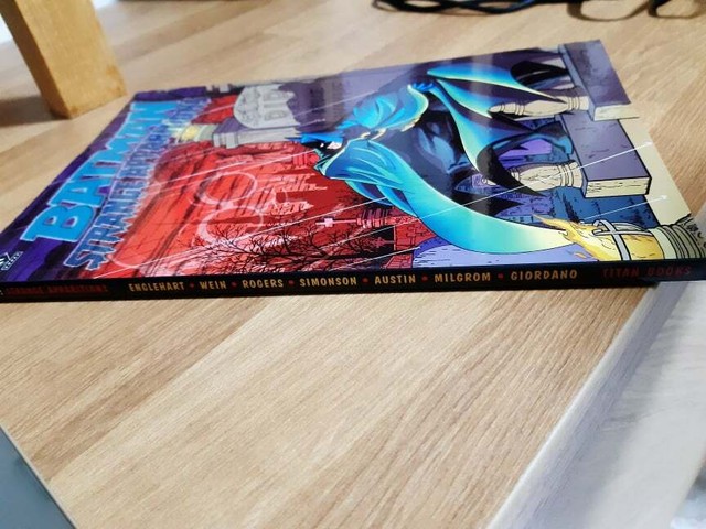 Batman: Strange Apparitions (DC Comics, 1999 January 2000) for sale ...